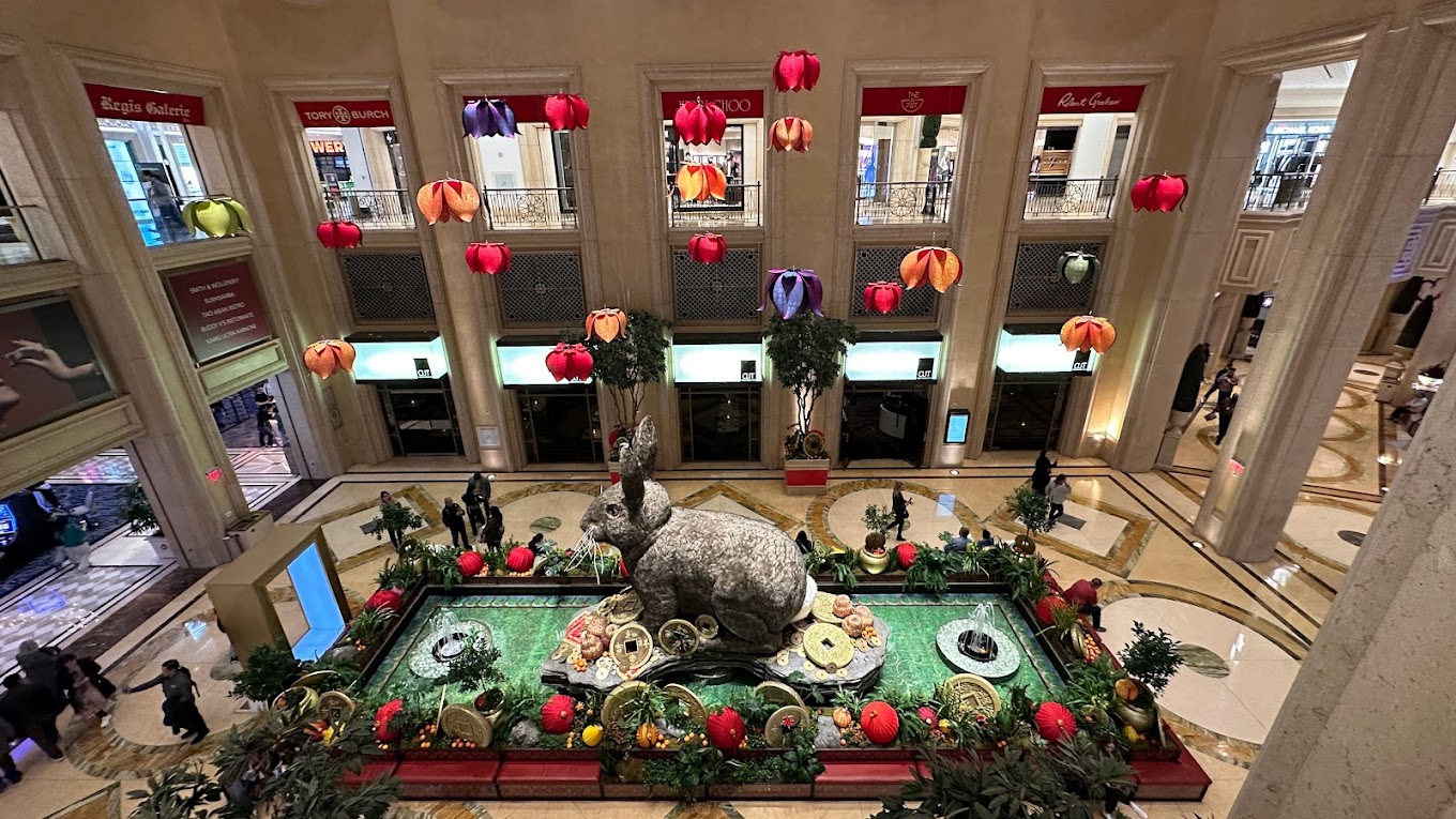 The Atrium at the Palazzo, Waterfall and Gardens