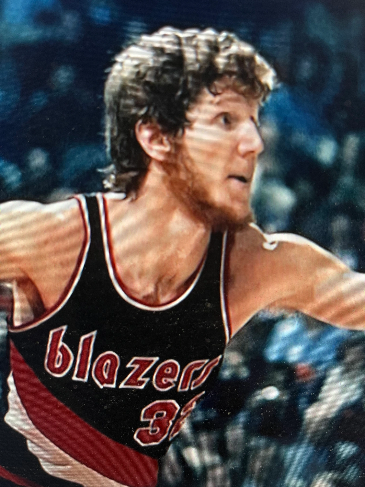 Basketball Legend and Broadcaster Bill Walton Dies at 71, Leaving ...